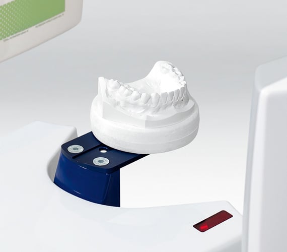 Planmeca ProMax 3D Mid – Extensive CBCT imaging